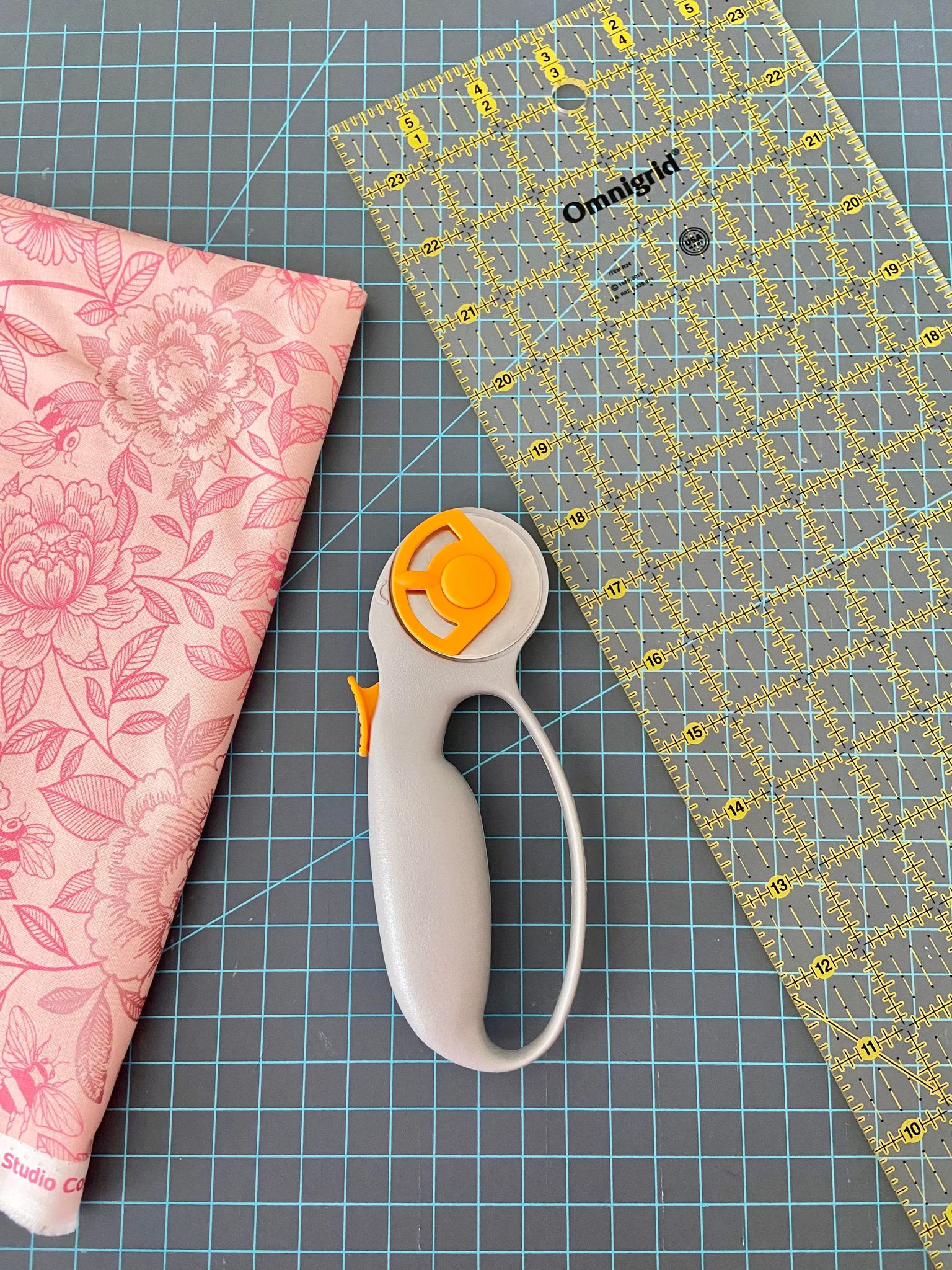 Tips on How to Cut Fabric Accurately for Quilting ...