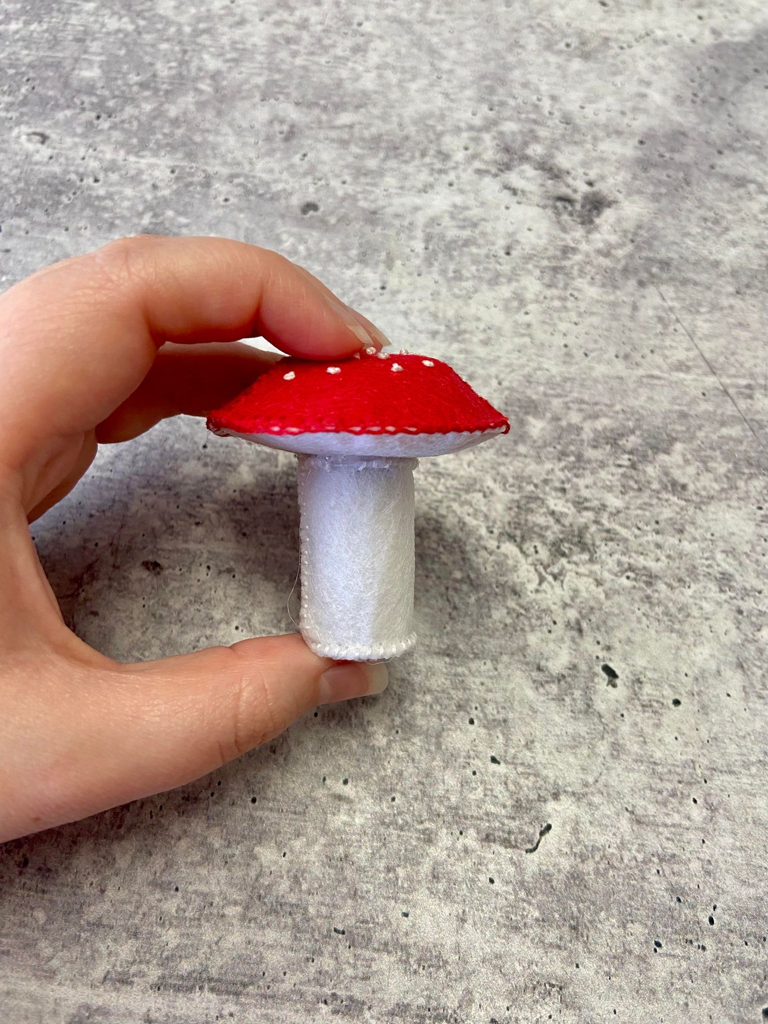Free Cute DIY Felt Mushroom Pattern Craft Tutorial ...