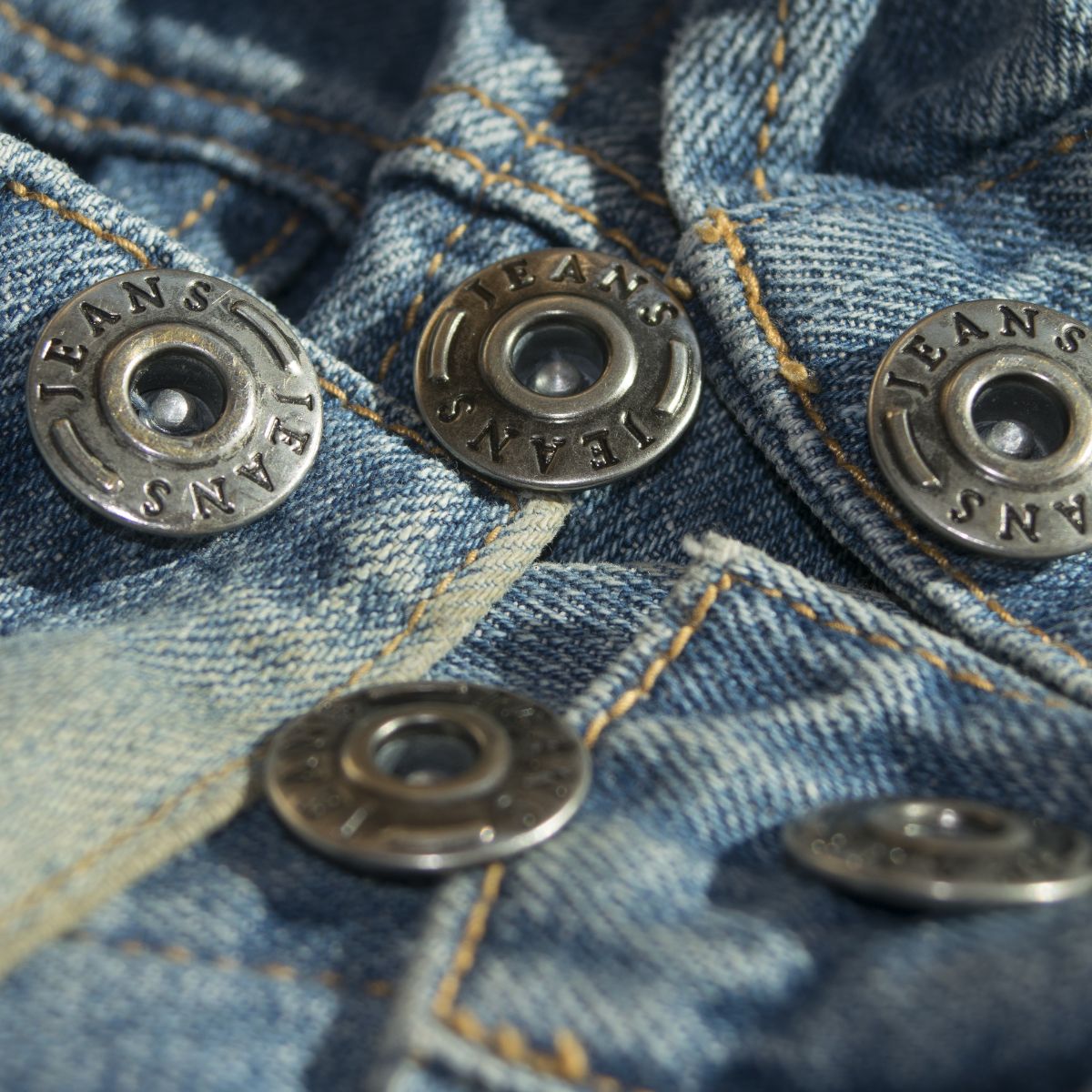 The Different Types of Sewing Buttons You Can Use ...