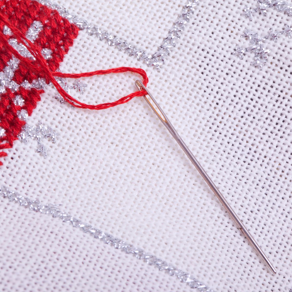 What Are The Best Hand Embroidery Needles To Use ...