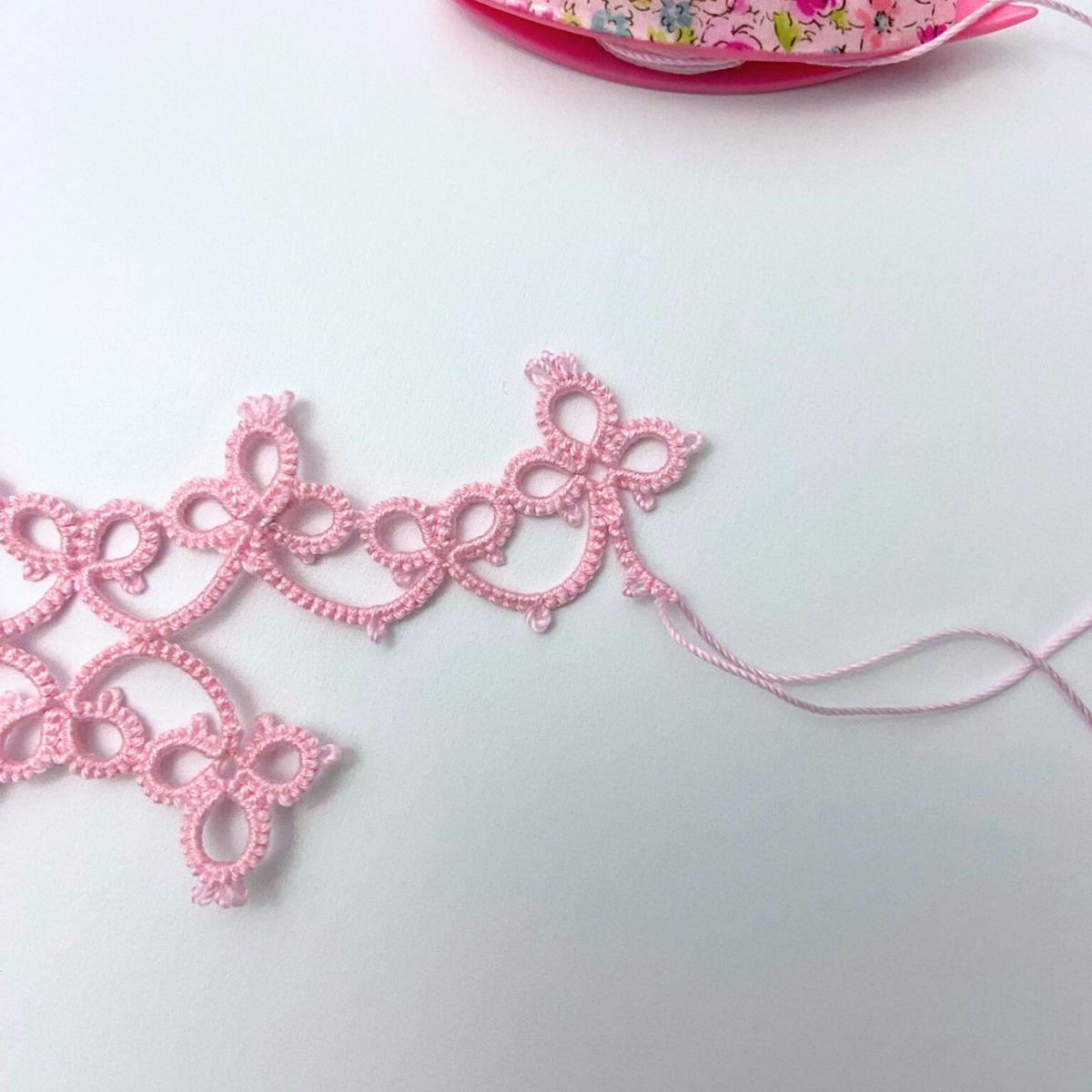 Free Lace Bookmark Shuttle Tatting Pattern - NeedlesnBeadsnSweetasCanbe