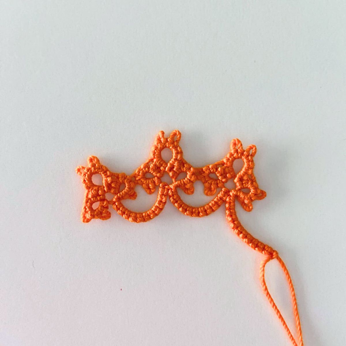 Free Fall Pumpkin Tatting Pattern and Tutorial - NeedlesnBeadsnSweetasCanbe