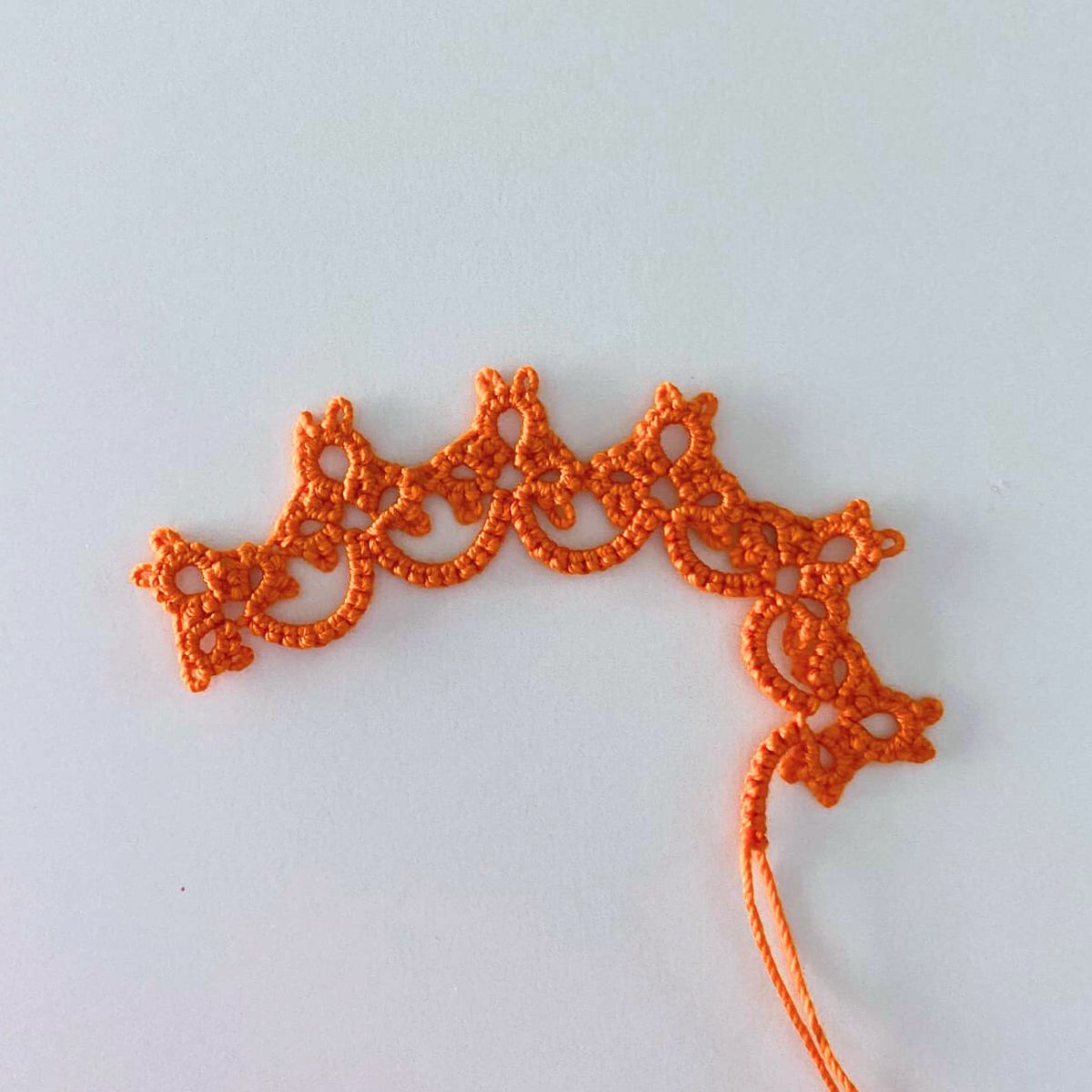 Free Fall Pumpkin Tatting Pattern and Tutorial - NeedlesnBeadsnSweetasCanbe