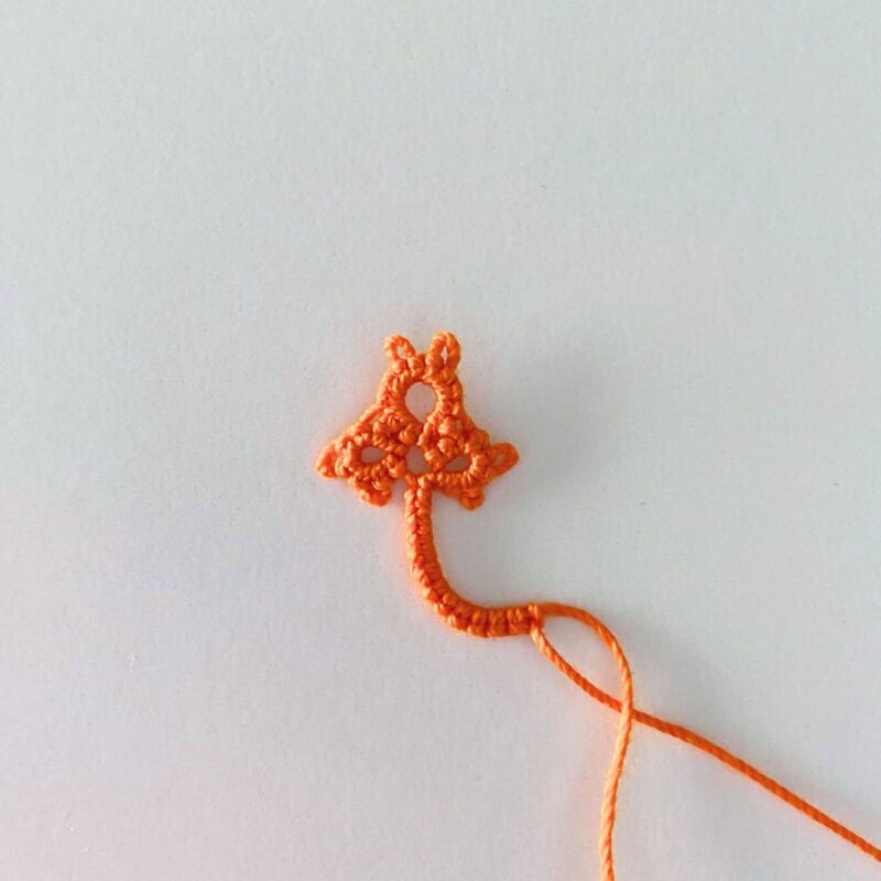 Free Fall Pumpkin Tatting Pattern and Tutorial - NeedlesnBeadsnSweetasCanbe