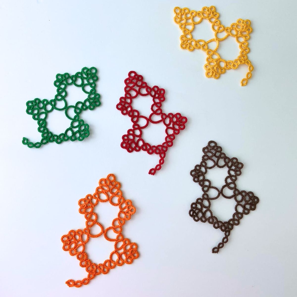 Free Fall Oak Leaf Tatting Pattern and Diagram - NeedlesnBeadsnSweetasCanbe