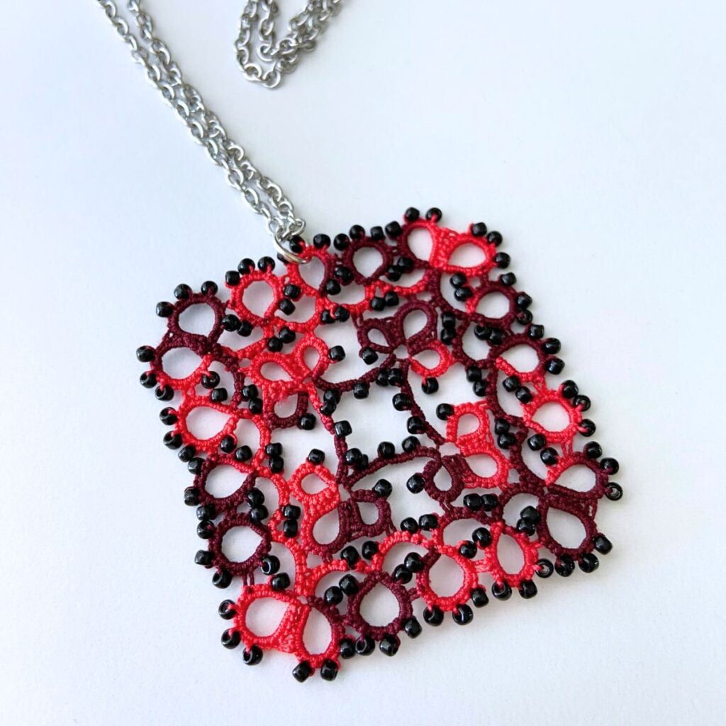 Tatting - NeedlesnBeadsnSweetasCanbe