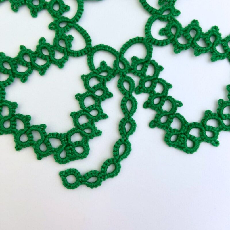 Free Four Leaf Clover Tatting Pattern - NeedlesnBeadsnSweetasCanbe