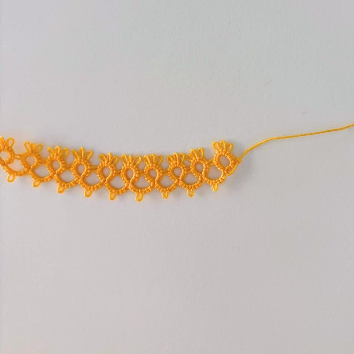 Free Posy Flower Tatting Pattern and Tutorial - NeedlesnBeadsnSweetasCanbe