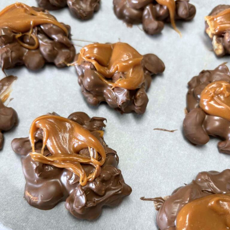 Sweet & Salty Cashew Caramel Clusters (Only 3 Ingredients ...